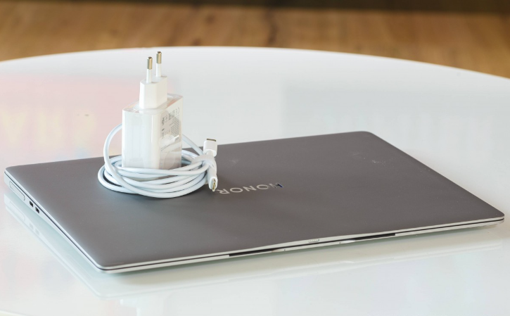 Kaylee baker hot sofia has an incredible body and really